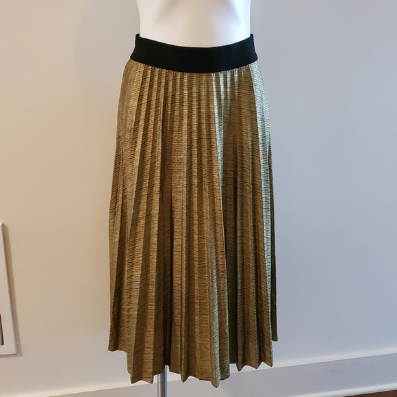 Skirts | Pleated Metallic Gold Midi Skirt | Poshmark